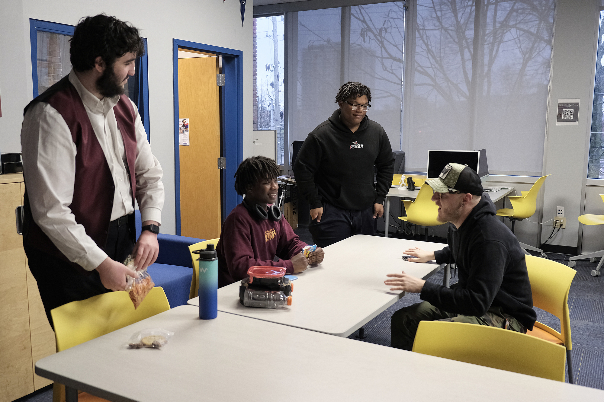 Problem solvers: Indy teens build device in response to Indy's ...