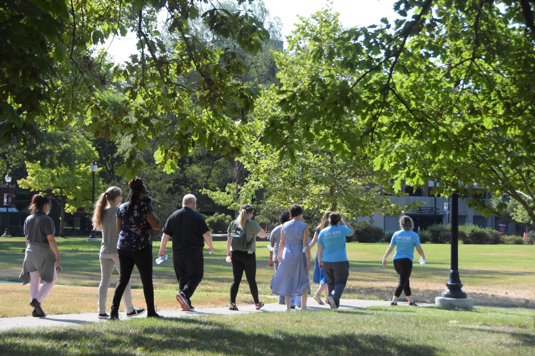 How to go on free wellness walks in Indianapolis