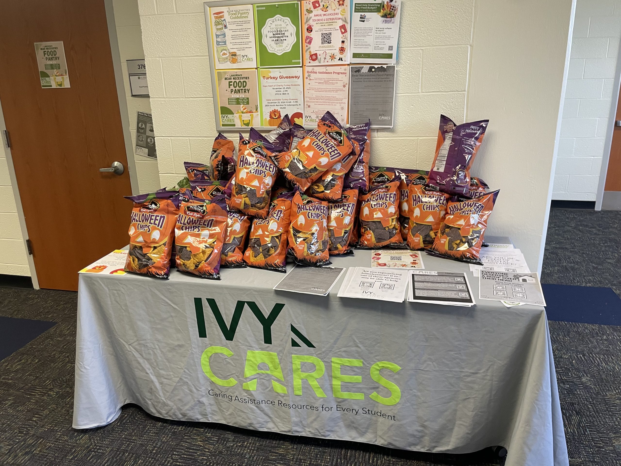 Ivy Tech opens food pantry in Lawrence