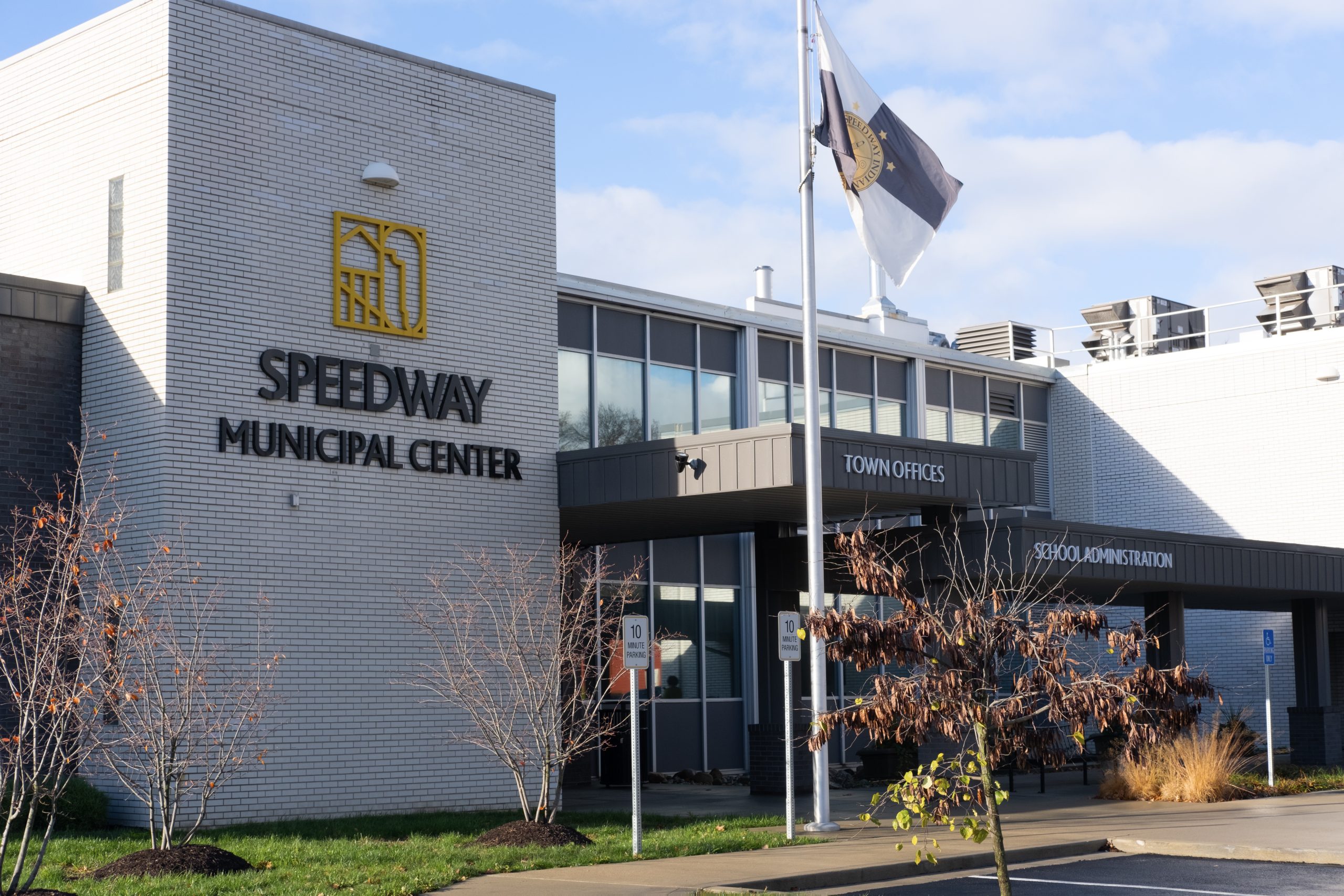 Help Speedway feed hungry people this holiday season