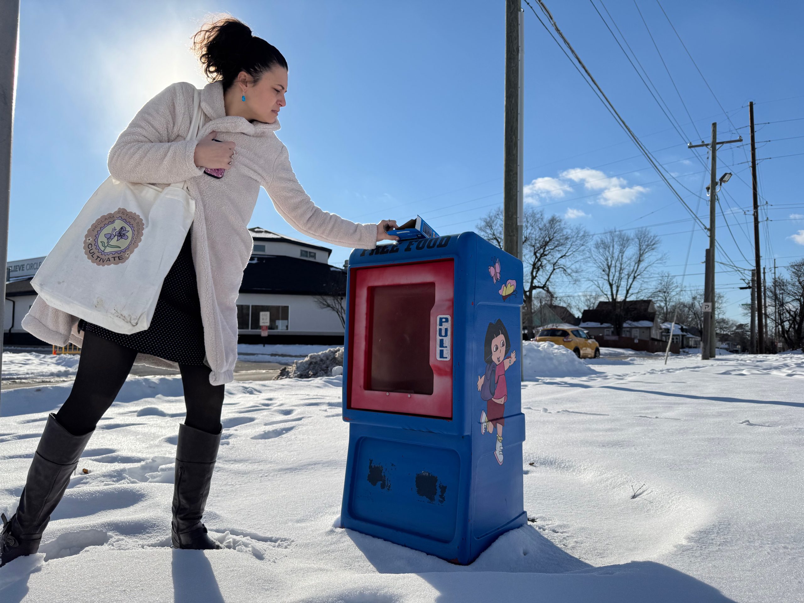Indianapolis Community Food Box Project helps feed Indy