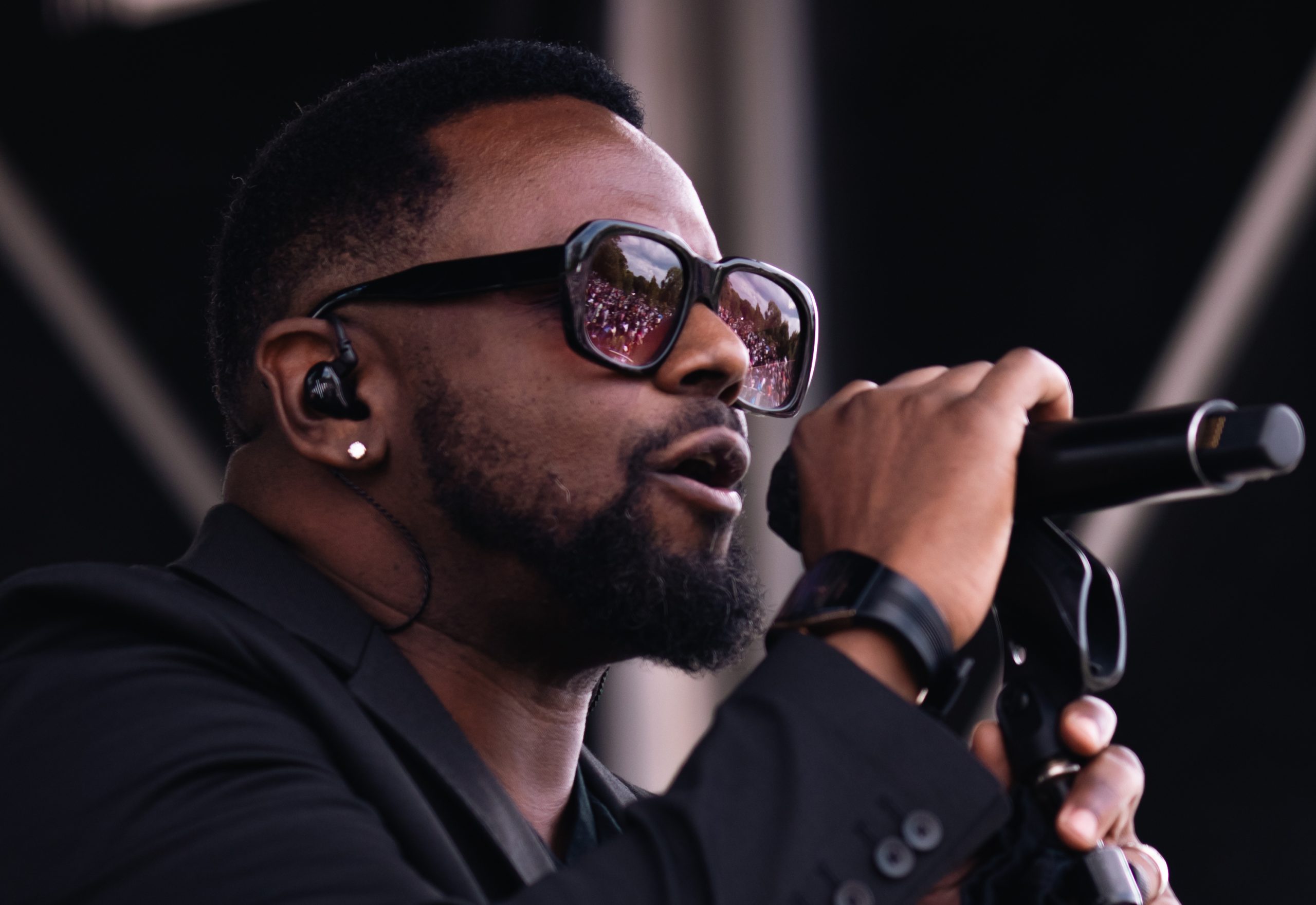 See joyful photos of Mike Epps' community concert at Washington Park