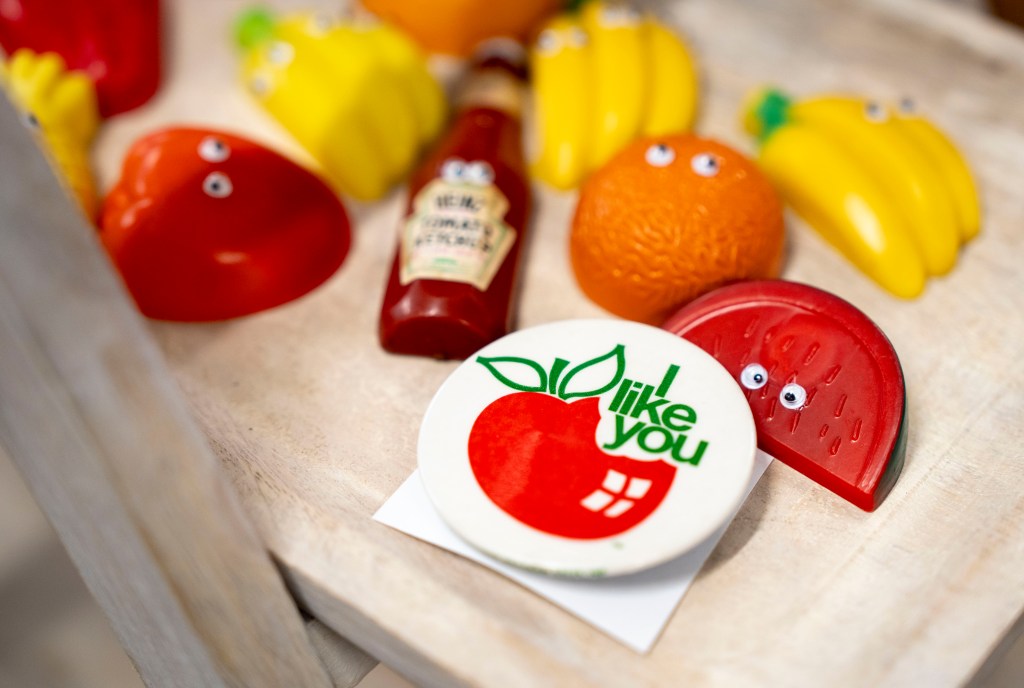 Vintage market owner opens trinket store in the Stutz