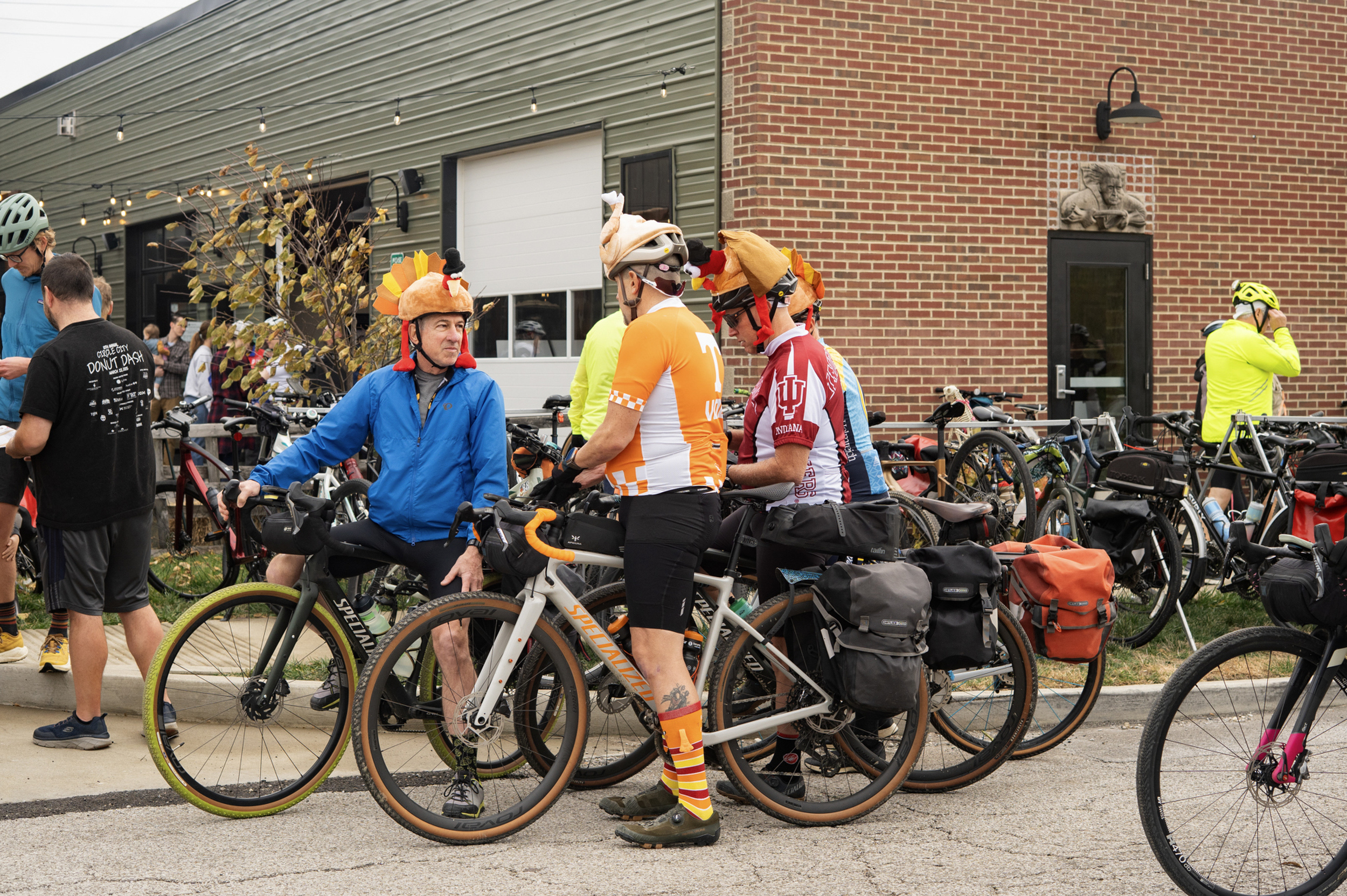 Cranksgiving highlights food insecurity in Indianapolis